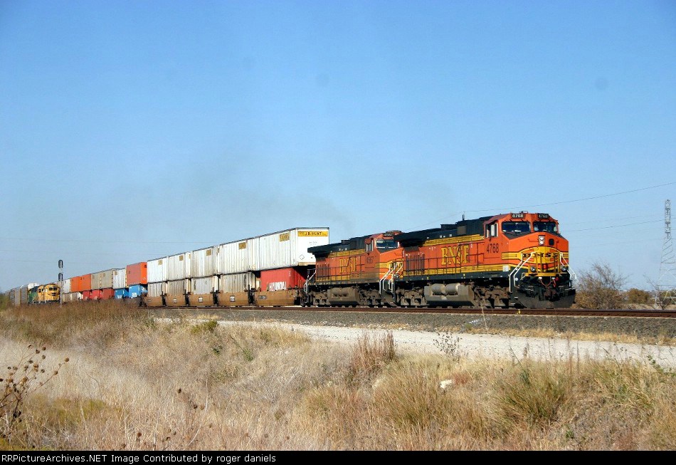 BNSF 4768